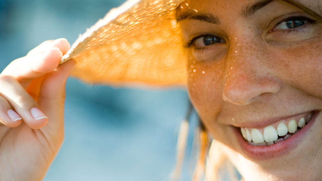 Sonnenallergie behandeln: Was tun bei Sonnenallergie? | Haut-Ratgeber ...